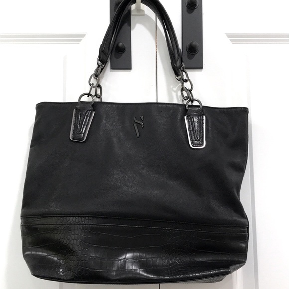 Vera Wang | Bags | Brand New Vera Wang Black Handbag | Poshmark